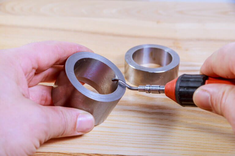 Manual Deburring Archives | XEBEC® Deburring Technologies